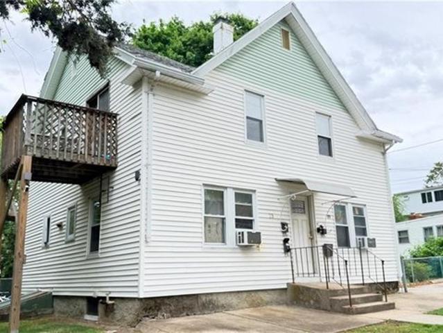 89 Adelaide Ave, Warwick, RI 02886