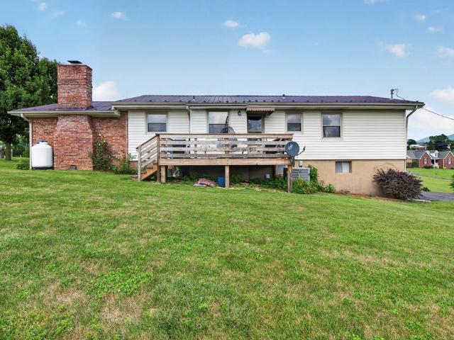 89 Arch Barrett Dr