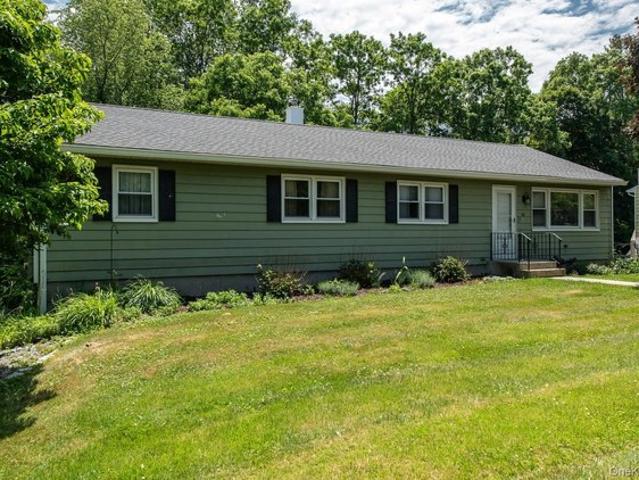 89 Ardmore Dr, Wappingers Falls, NY 12590