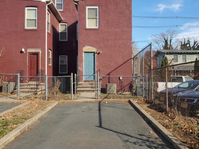 89 Bellevue Avenue
