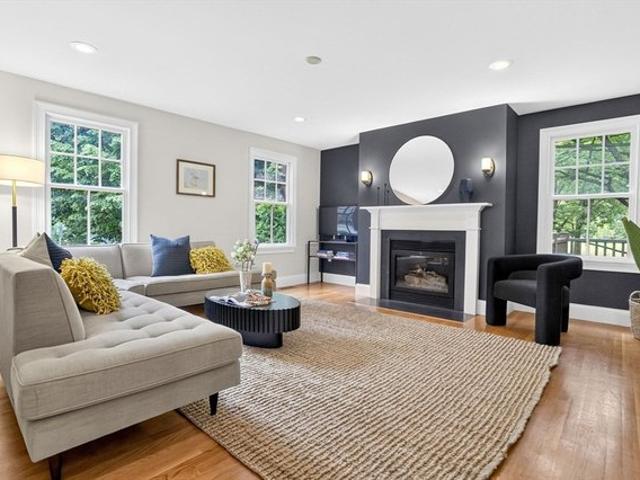 89 Boylston St Unit 89, Boston, MA 02130