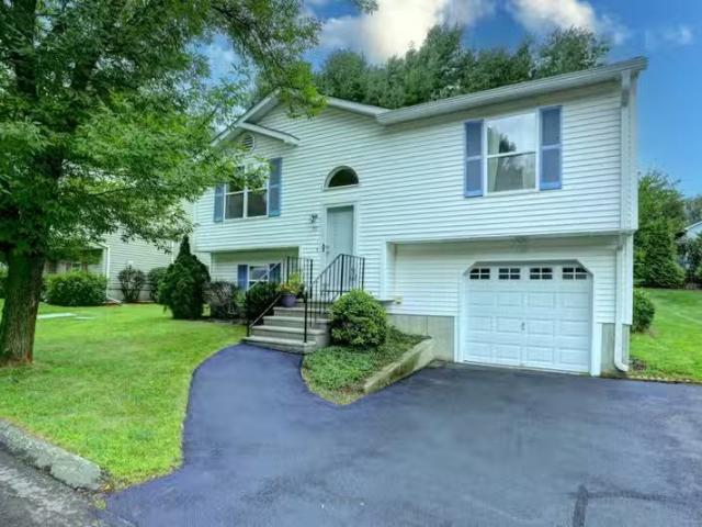 89 BRANCA CT # 89, MILFORD, CT 06461 Condo/Townhome For Sale.