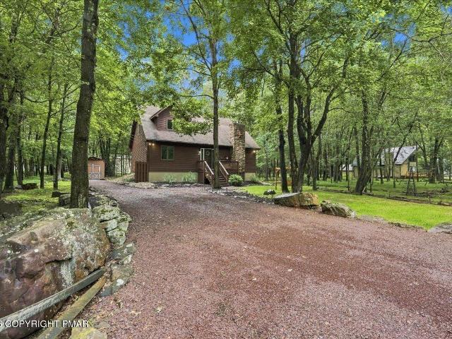 89 Byron Lane
