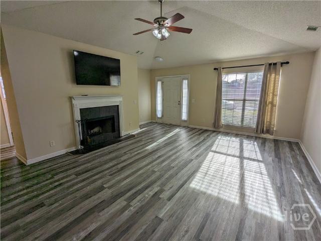 89 Carlisle Lane