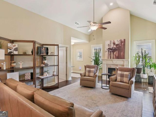 89 Cedarcrest Village Lane