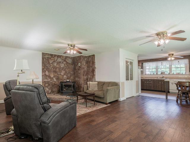 89 Chapman Drive