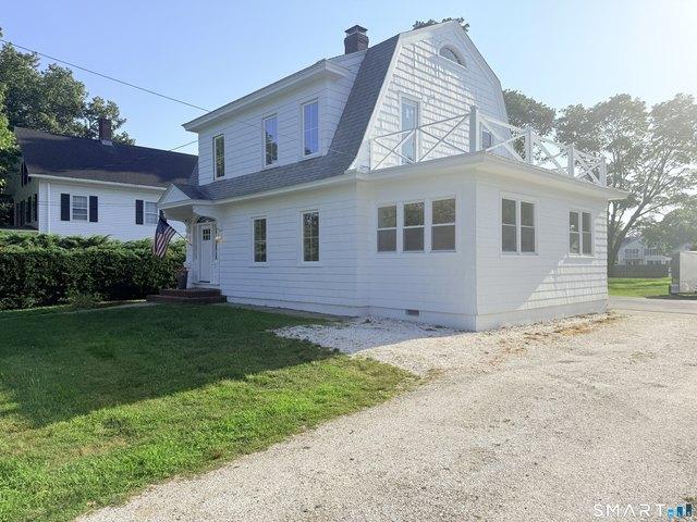 89 Commerce St, Clinton, CT 06413