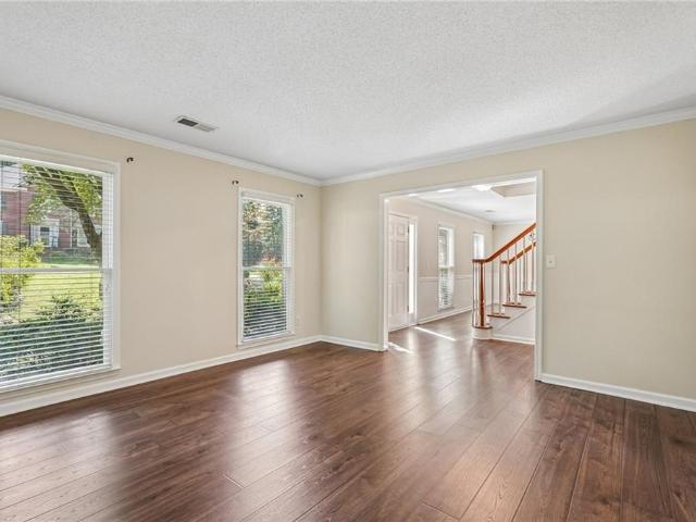 89 Creekside Drive