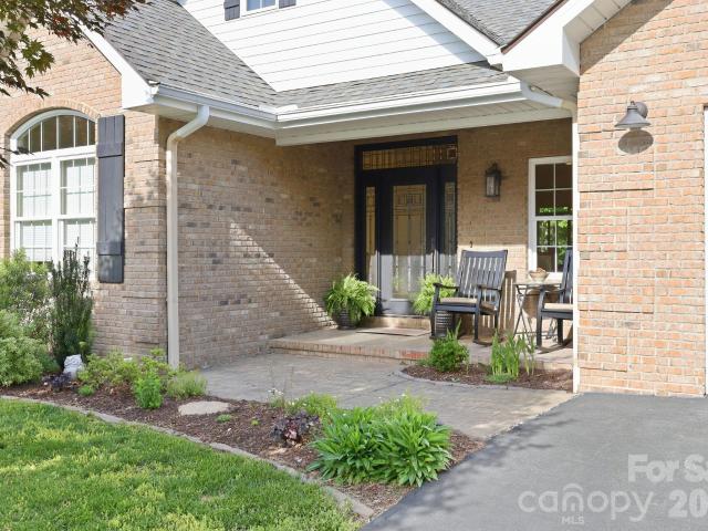 89 Dallas Drive