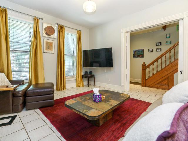 89 E Lincoln Street
