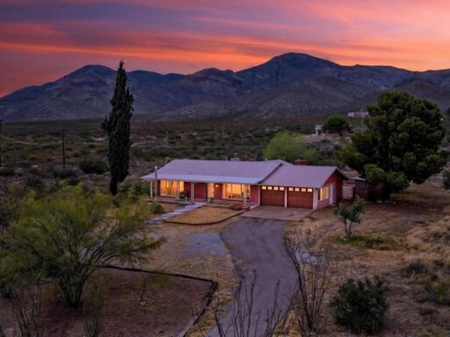 89 E Pima Dr, Bisbee, AZ 85603