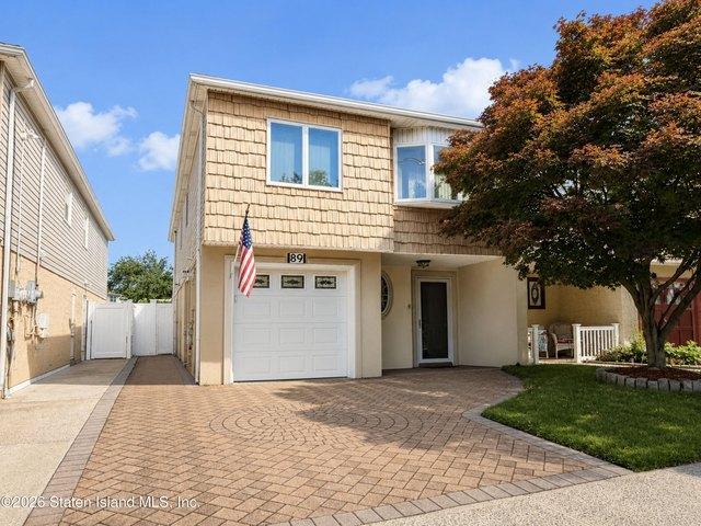 89 Evergreen St, Staten Island, NY 10308