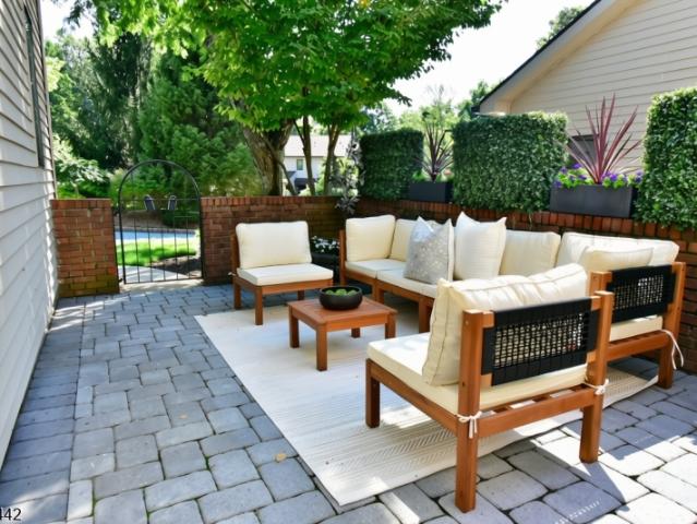 89 Fisher Rd