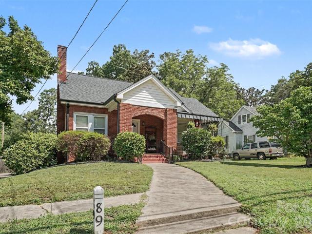 89 Hillcrest Avenue SE
