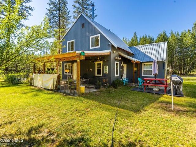 89 Jada Dr, Blanchard, ID 83804