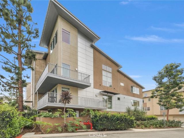 89 Lennox, Irvine, CA 92612 | MLS #OC26086 | Compass