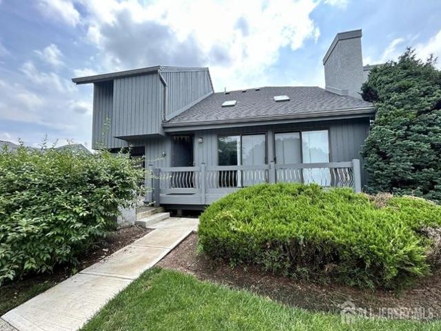 89 Linda Ln, Edison, NJ 08820