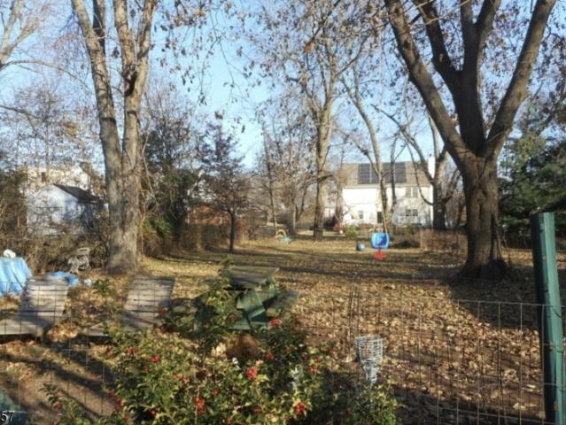 89 Linden St