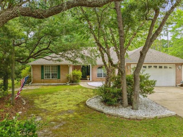 89 Magnolia Dr, Freeport, FL 32439