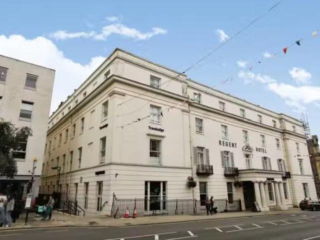 89 Parade, Leamington Spa