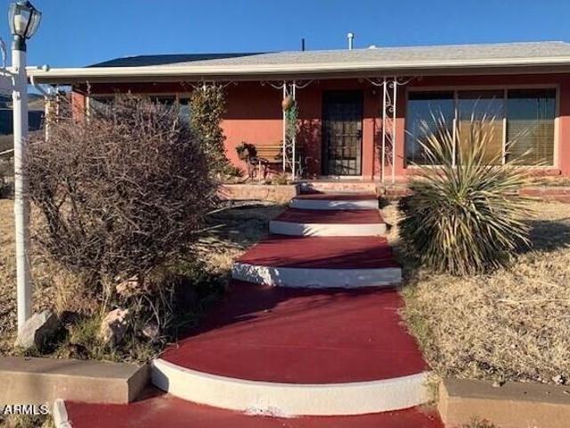 89 Pima Dr, Bisbee, AZ 85603