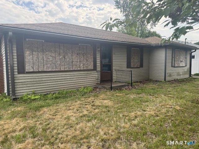 89 Robin Hill Rd, Meriden, CT 06450