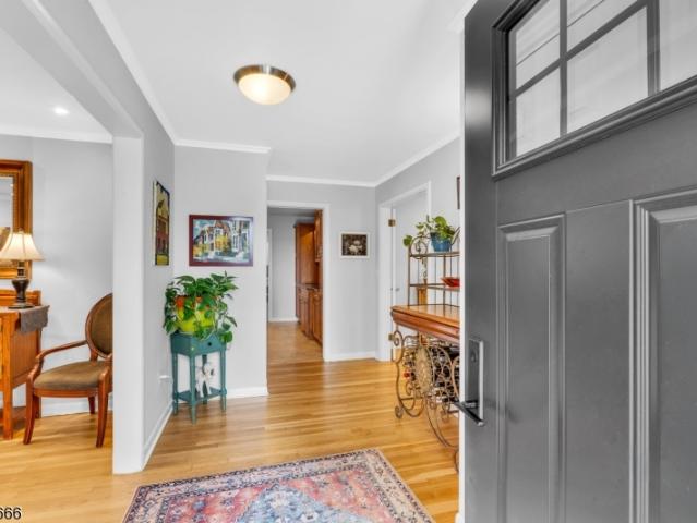 89 Skyline Dr