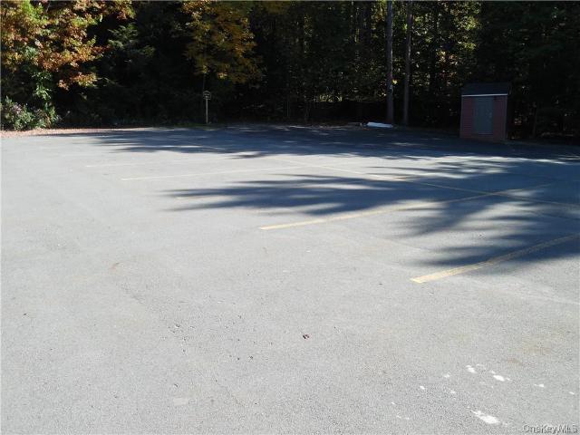 89 Sullivan Avenue