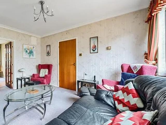 89A, B Heathlee Road, London, SE3 9HP, United Kingdom | 3 bed house for rent #136866987 | Rentberry