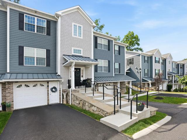 8 Muscoot River Road
