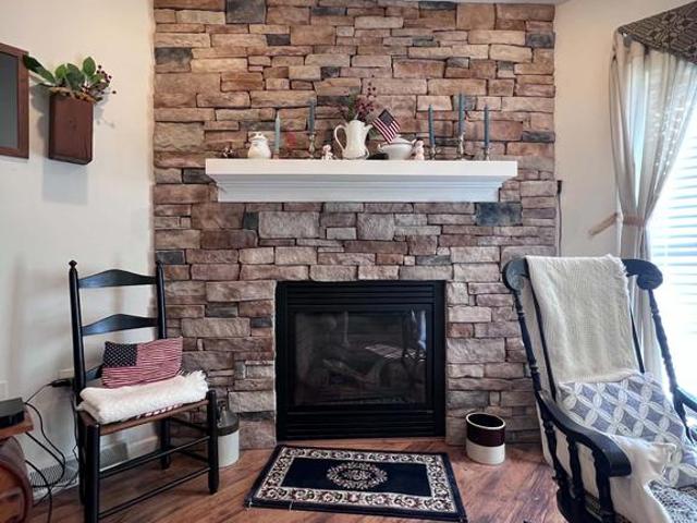 8 Madeleine Dr