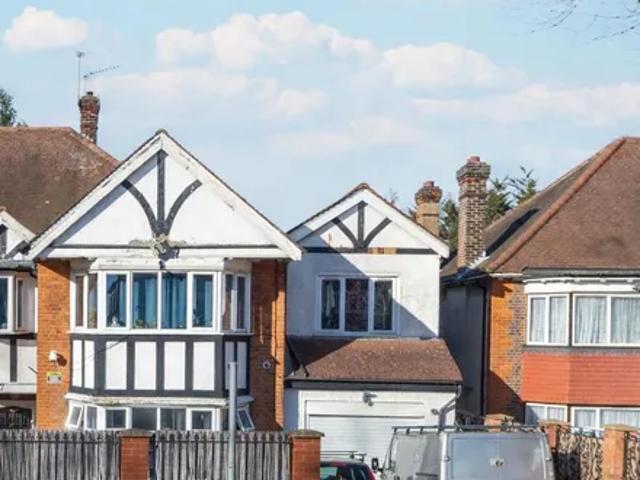 8 Manor House Drive, Brondesbury Park, London, NW6 7DF, United Kingdom | 7 bed house for rent #166028108 | Rentberry