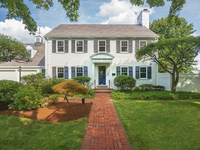 8 Manitoba Rd, Newton, MA 02468