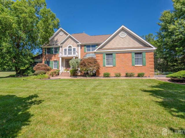8 Marian Drive