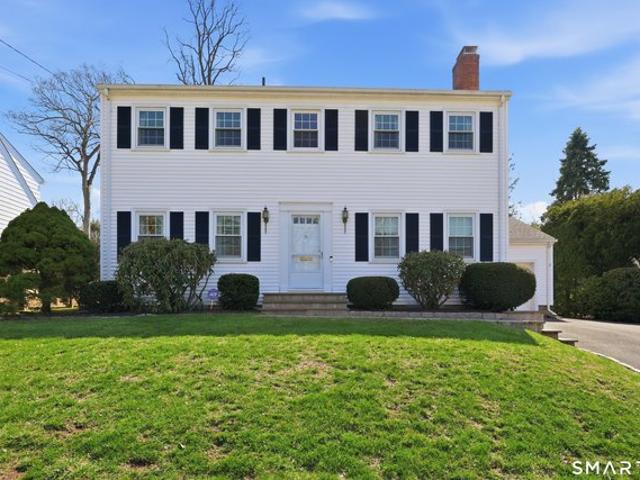 8 Merrill Rd, Norwalk, CT 06851
