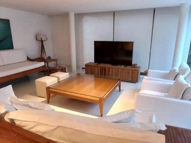 8 MILHÕES PÉ NA AREIA MARESIAS | VENDA & LOCAÇÃO TEMPORADA 11 9 9194 5074 WhatsApp. 24h