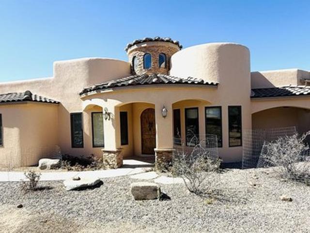8 Mount Olympus St, Silver City, NM 88061