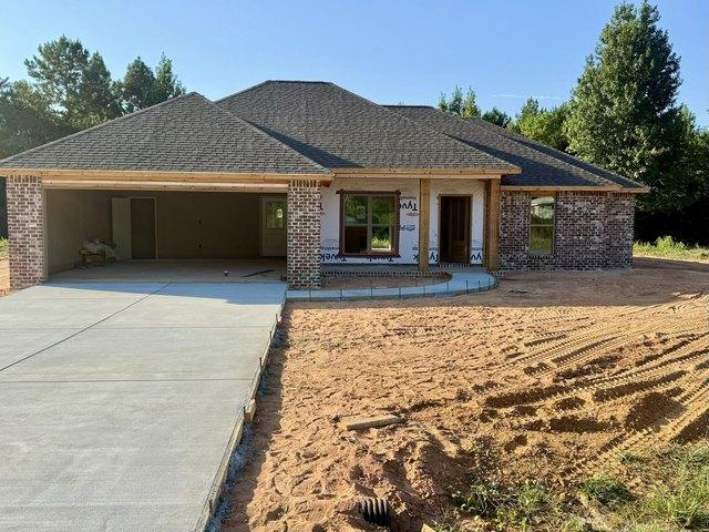 8 N Bryant Rd, Sumrall, MS 39482