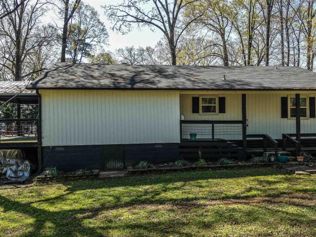 8 N Dogwood Drive