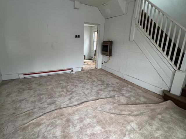 8 N Hoffman Boulevard