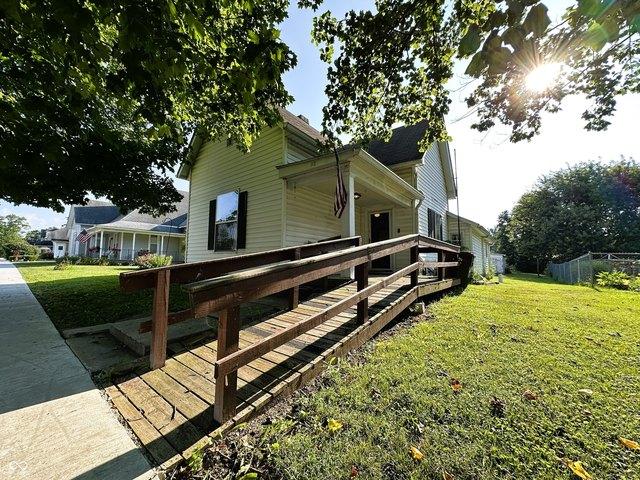 8 N Meridian St, Roachdale, IN 46172