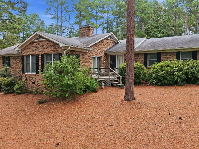 8 N Shamrock Drive