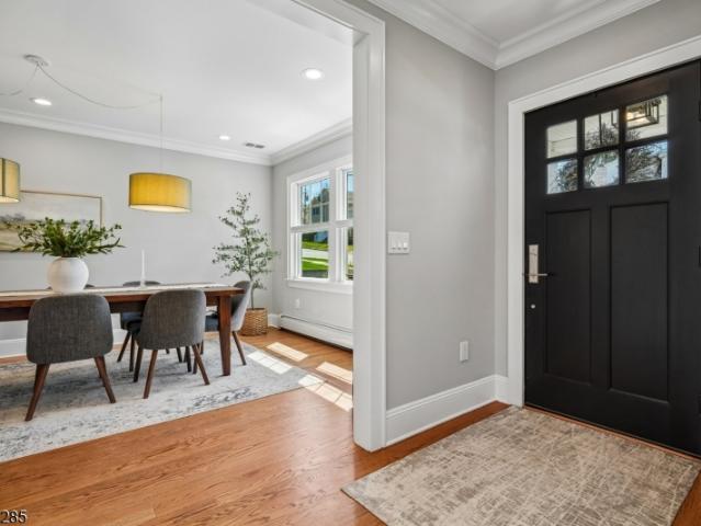 8 Newman Ave