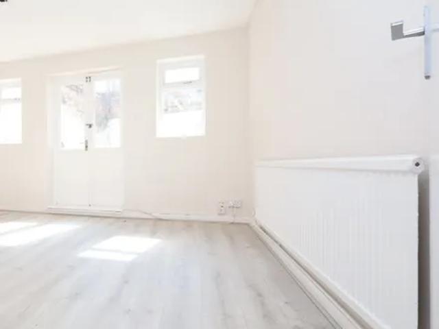 8 Newington Green Road, London, N1 4RX, United Kingdom | 2 bed apartment for rent #167780117 | Rentberry