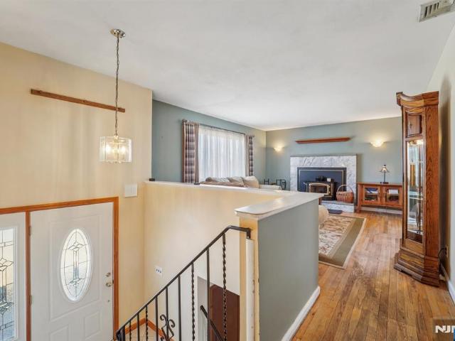 8 Nimbus Drive