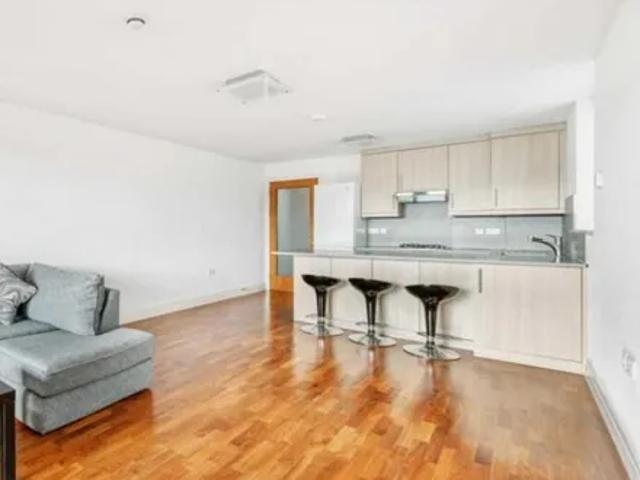 8 North Road, London, TW8 0BJ, United Kingdom | 1 bed apartment for rent #140228306 | Rentberry