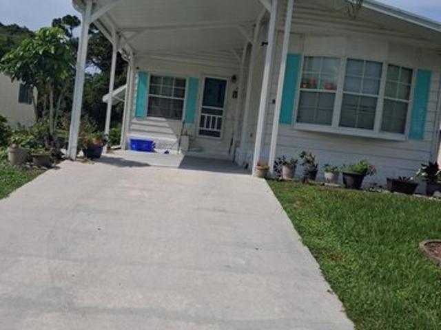 8 Novedades, Port Saint Lucie, FL 34952