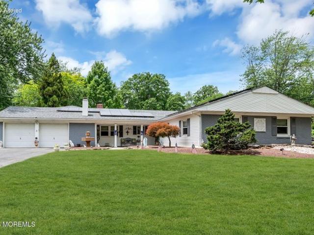 8 Owens Rd, Marlboro, NJ 07746