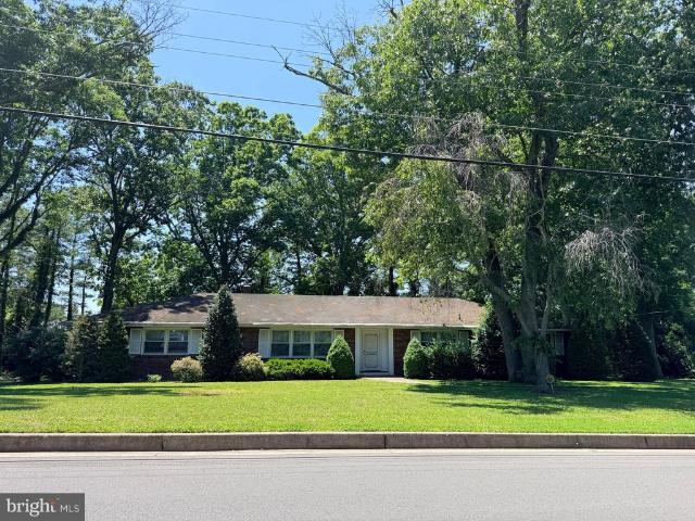 8 Oak Drive