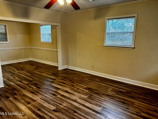 8 Oak Ln, Natchez, MS 39120 | MLS #4133 | Compass